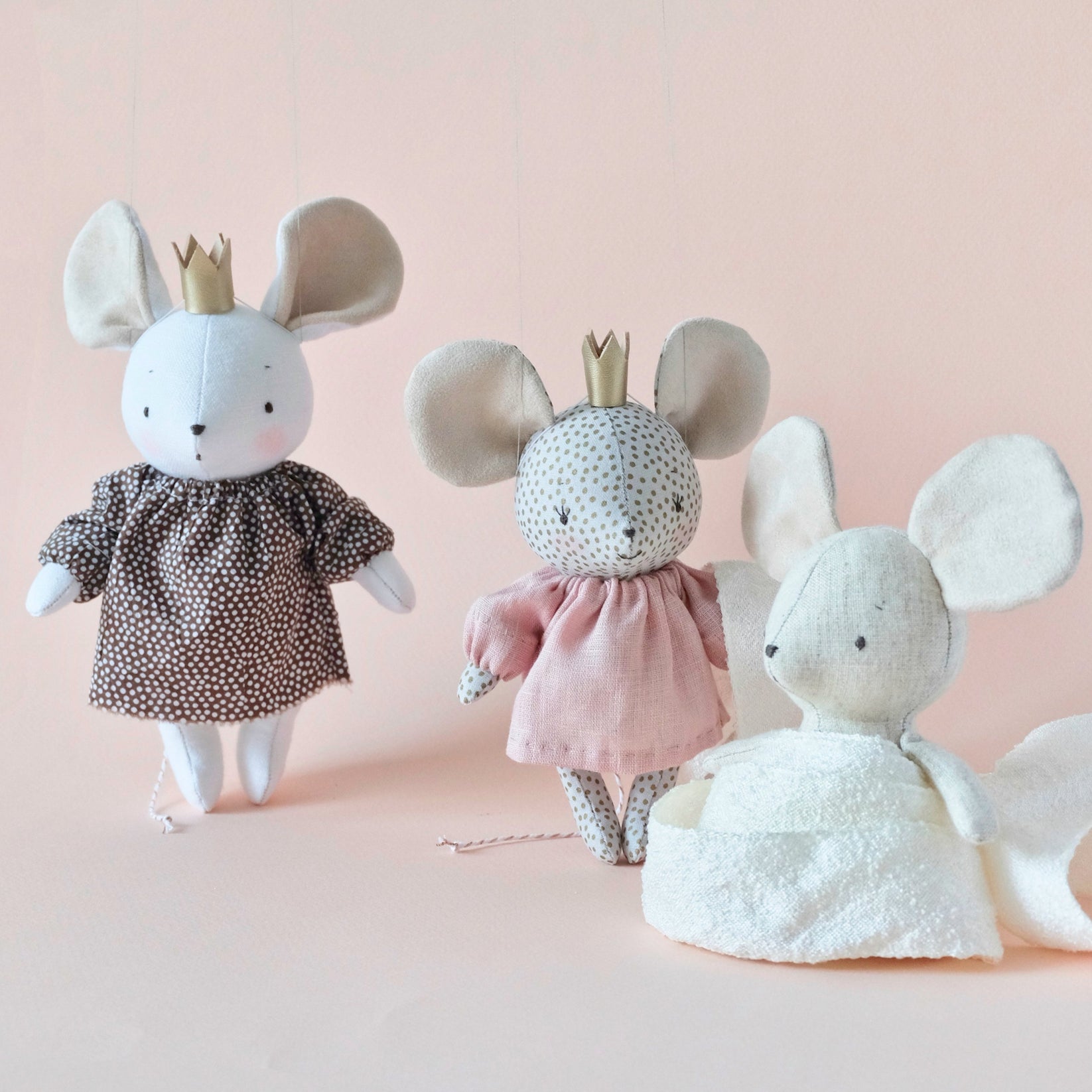MAMA & BABY MOUSE – 10x2 Studio